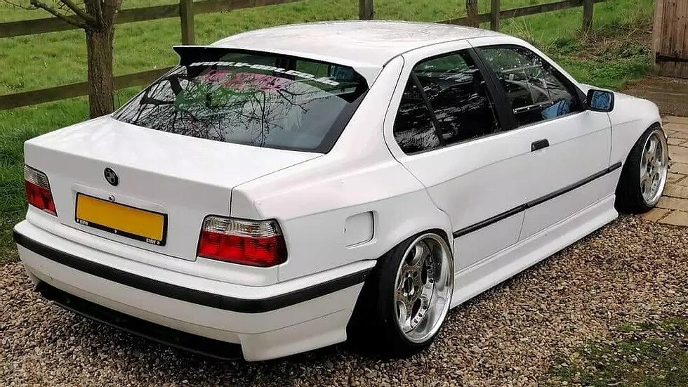 E36 Sedan Flare