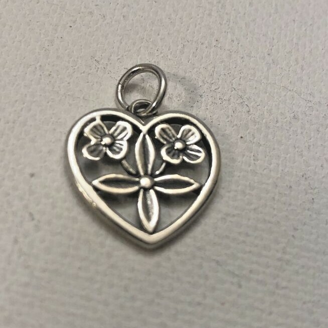 RETIRED JAMES AVERY Heart CHARM / PENDANT 3 Flowers R… - Gem