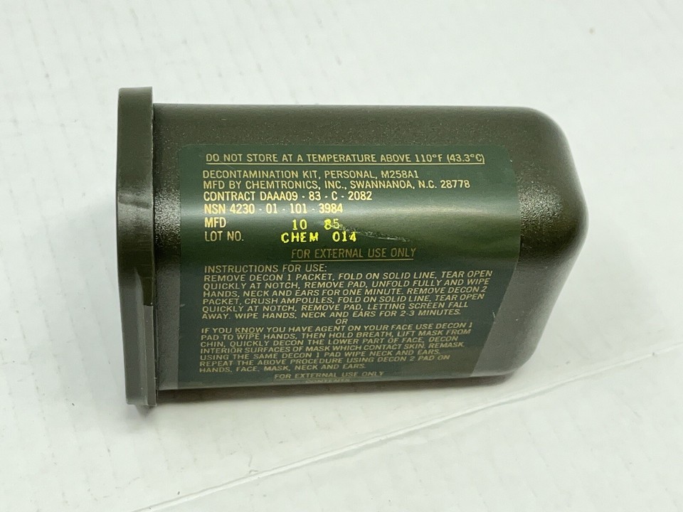 DECONTAMINATION KIT PERSONAL M258A1 COMPLETE NOS 1980's M17 M17A2 M40 ...