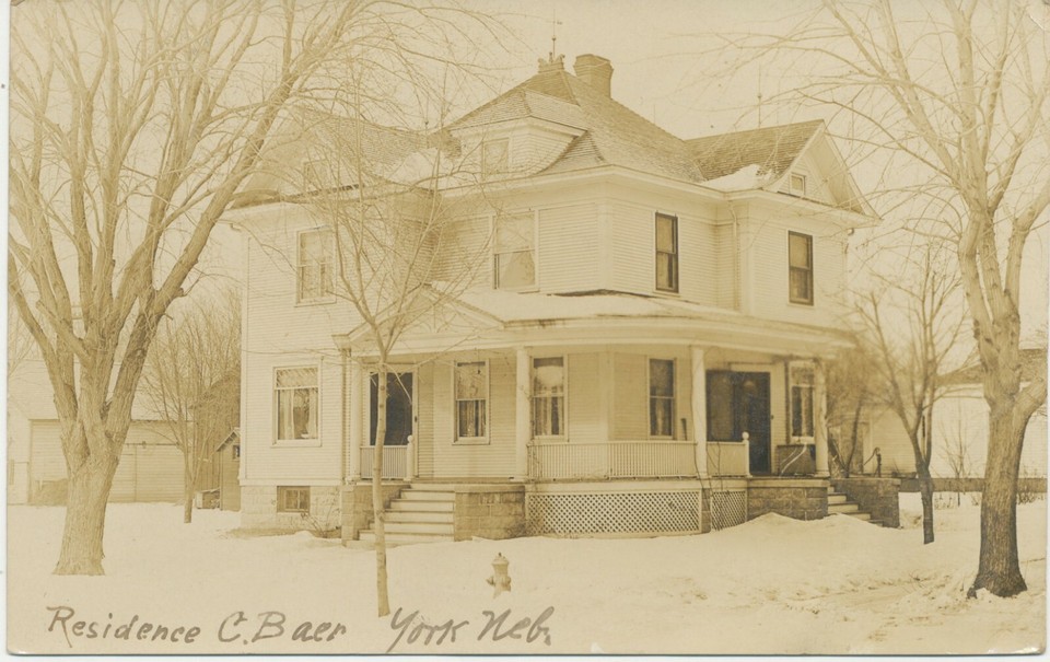 USA 1911 2C Washington lilac carmine on very fine RP postcard Residence ...