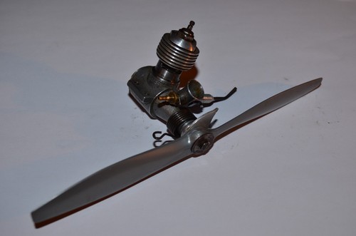 Rare FROG 049 Model Aircraft Glow Engine with Spring Starter ...