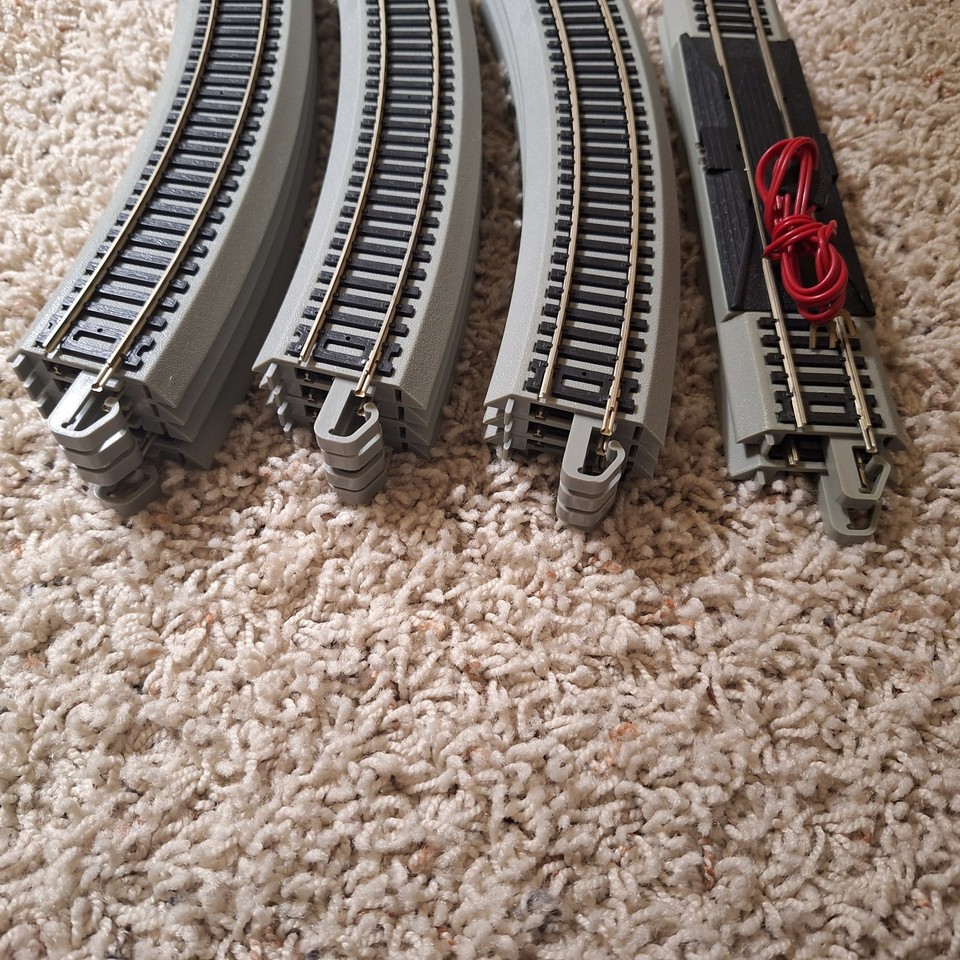 HO Model Railroad Train set Layout Bachmann EZ Track 38" X 47" Oval Lot ...