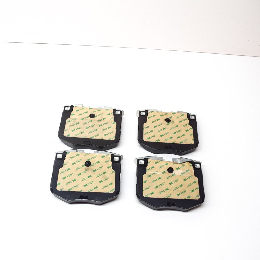 BMW 5 G30 Front Brake Disc Pads Set 34116889570 6889570 2019 NEW ...