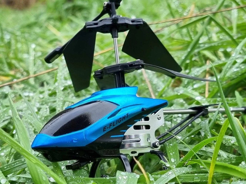 USB Rechargeable Flying Helicopter Toy Remote Control Drone Plane RC ...