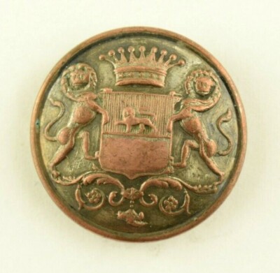 Buttons - Lion Holding