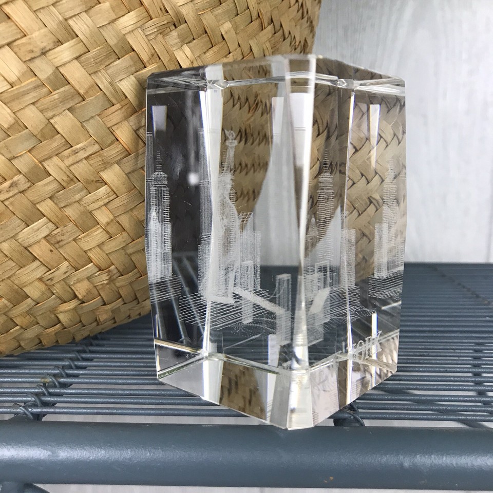 Paperweight Laser Cut Etched Glass Cube New York Twin Towers Statue Of ...
