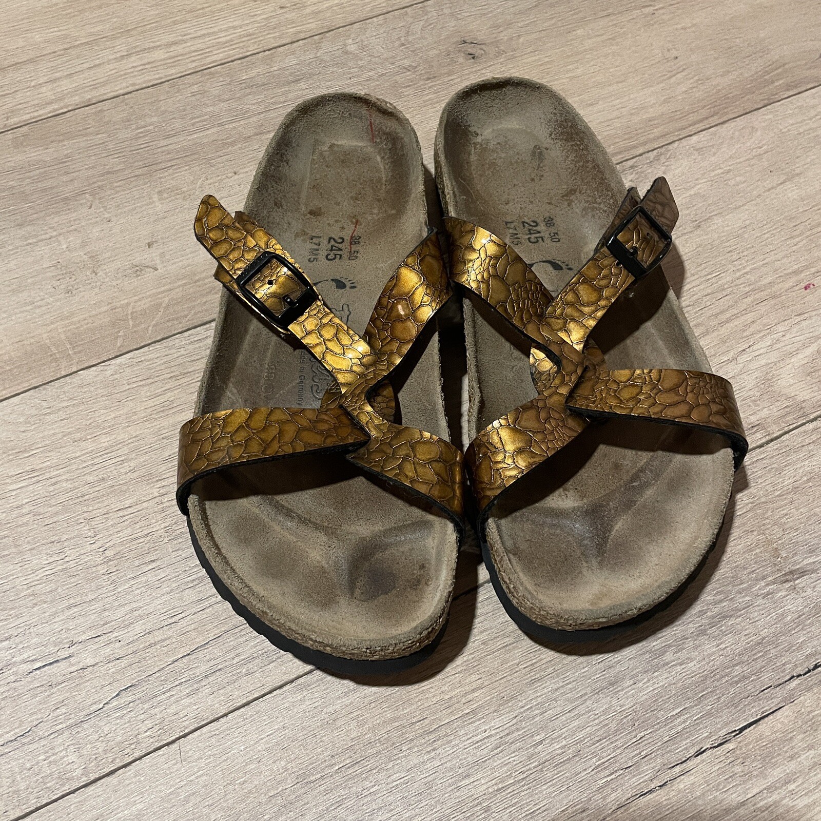 Birki's Birkenstock Sandals 38 GOLD Snake-Look Interl… - Gem