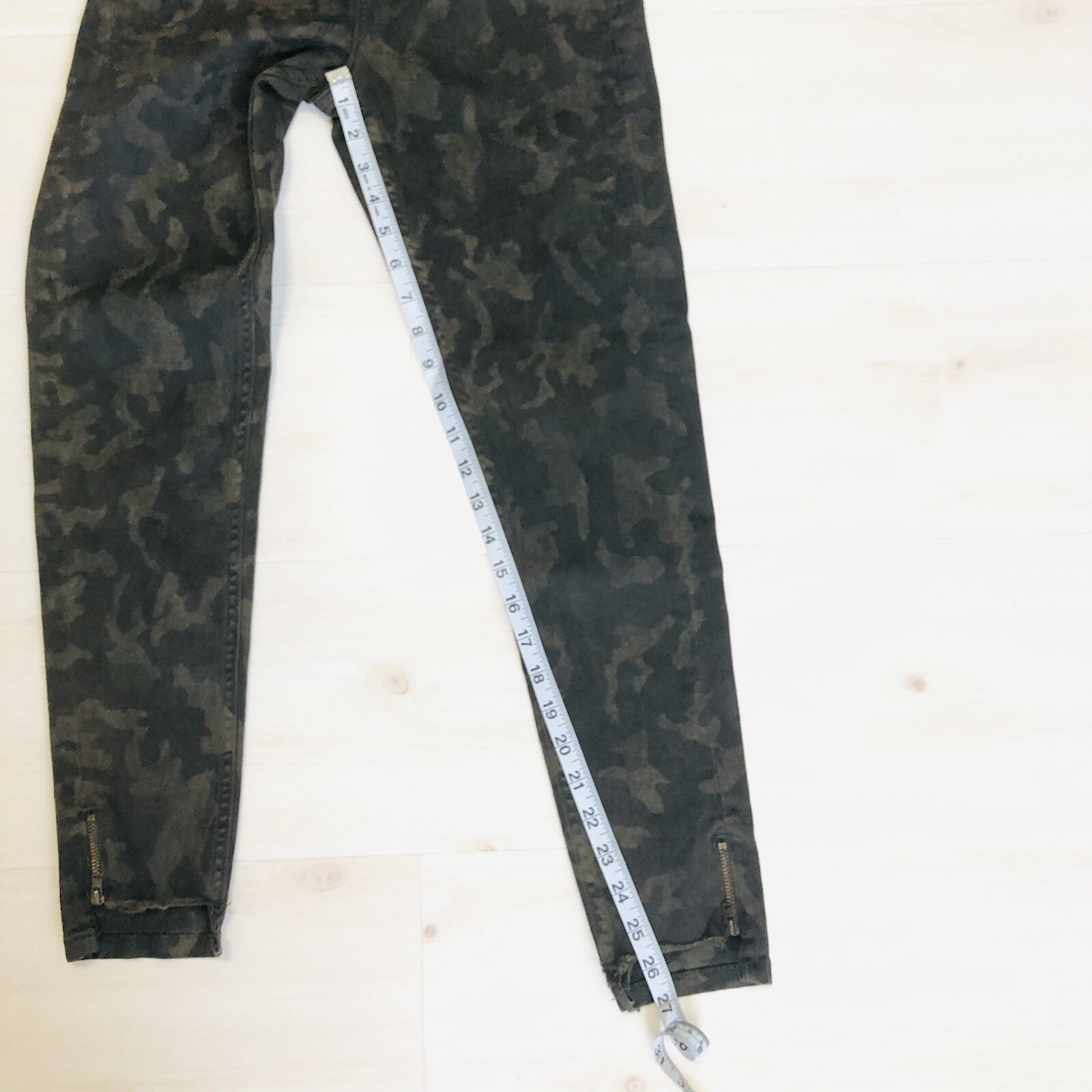 Zara Green Camouflage Jeans Split Hem With Zipper Sz … - Gem