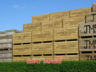 PHOTO LUFFNESS MAINS FARM AND CRATES A VERY TIDY FARMYARD 2008 | eBay UK