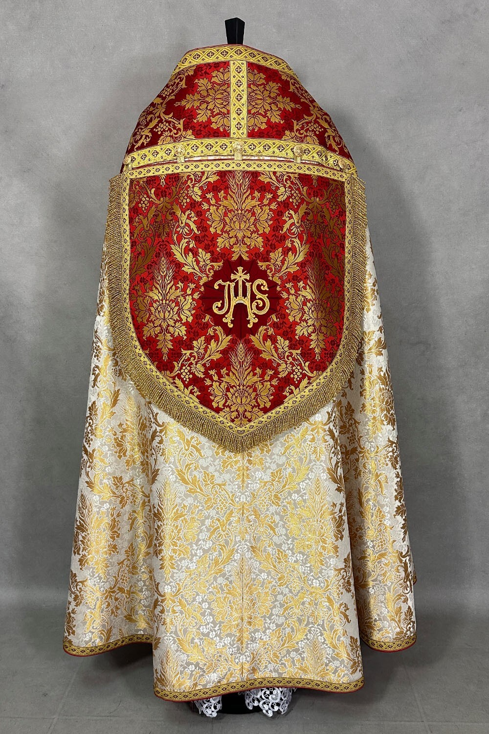 COPE Golden roman style vestment, quality Brocade, high quality orphrey ...