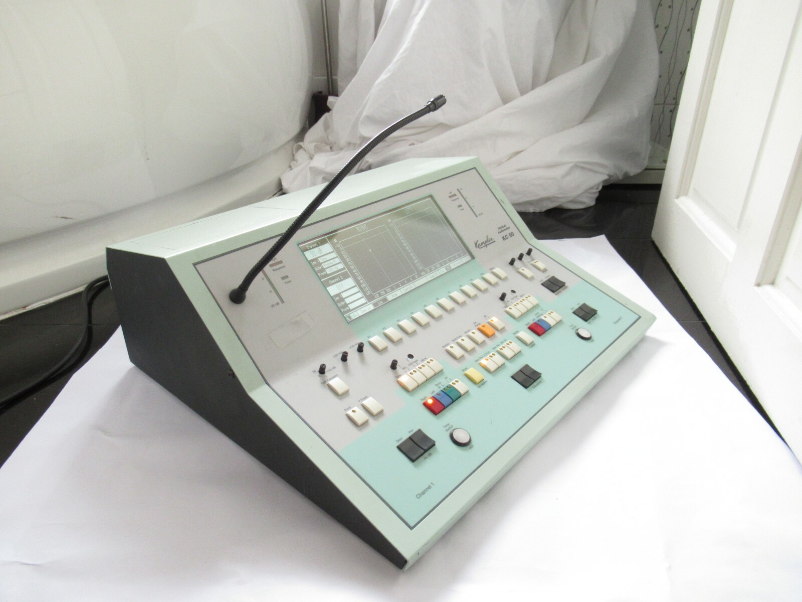 KAMPLEX KC50 CLINICAL AUDIOMETER HEARING TONE AUDIOLOGY TEST AUDIOMETRY ...