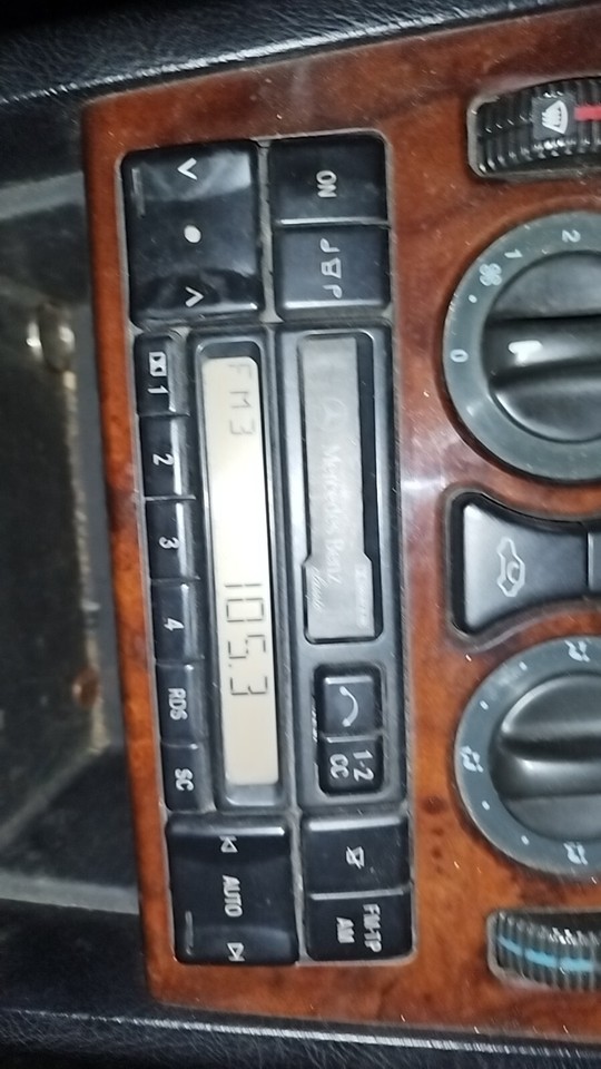 Genuine Mercedes R107 Radio Classic BE2010 | eBay