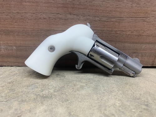 'SNAGLESS' NAA 22 LONG RIFLE EXTENDED GRIP, NORTH AMERICAN ARMS | eBay