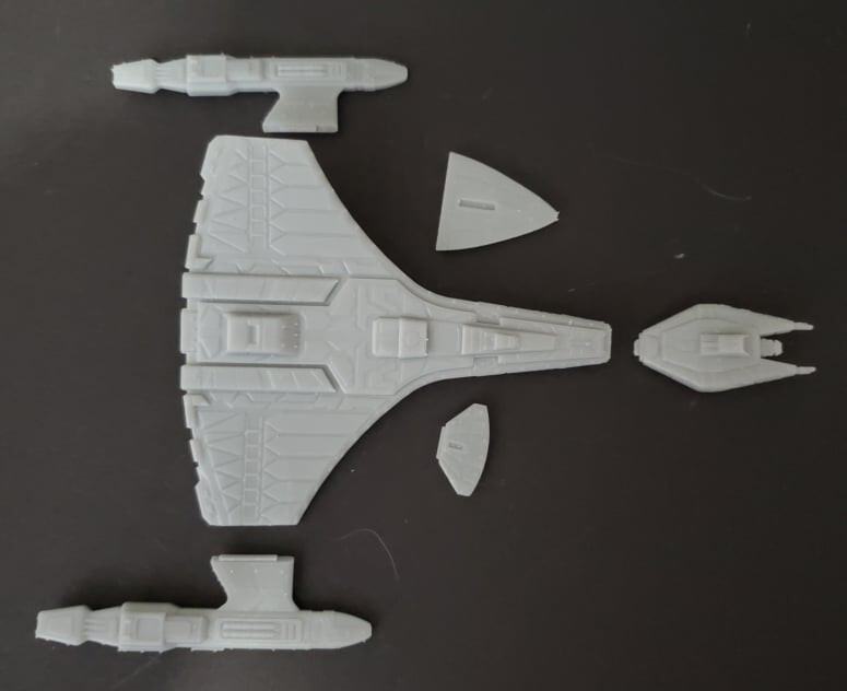 1/2500 scale Vor'cha Class Klingon Cruiser Star Trek 3d printed resin ...