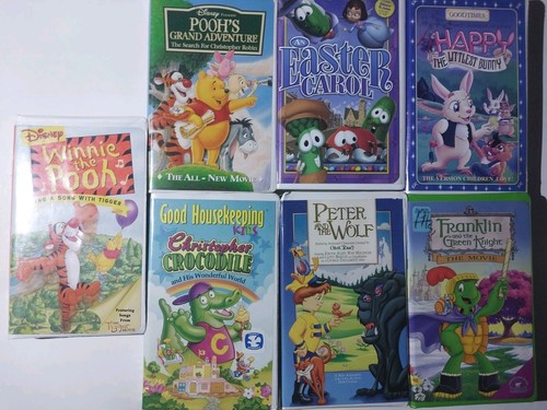 Lot Of 7 Clamshell VHS Tapes Winnie the Pooh, Veggie Tales, Franklin ...