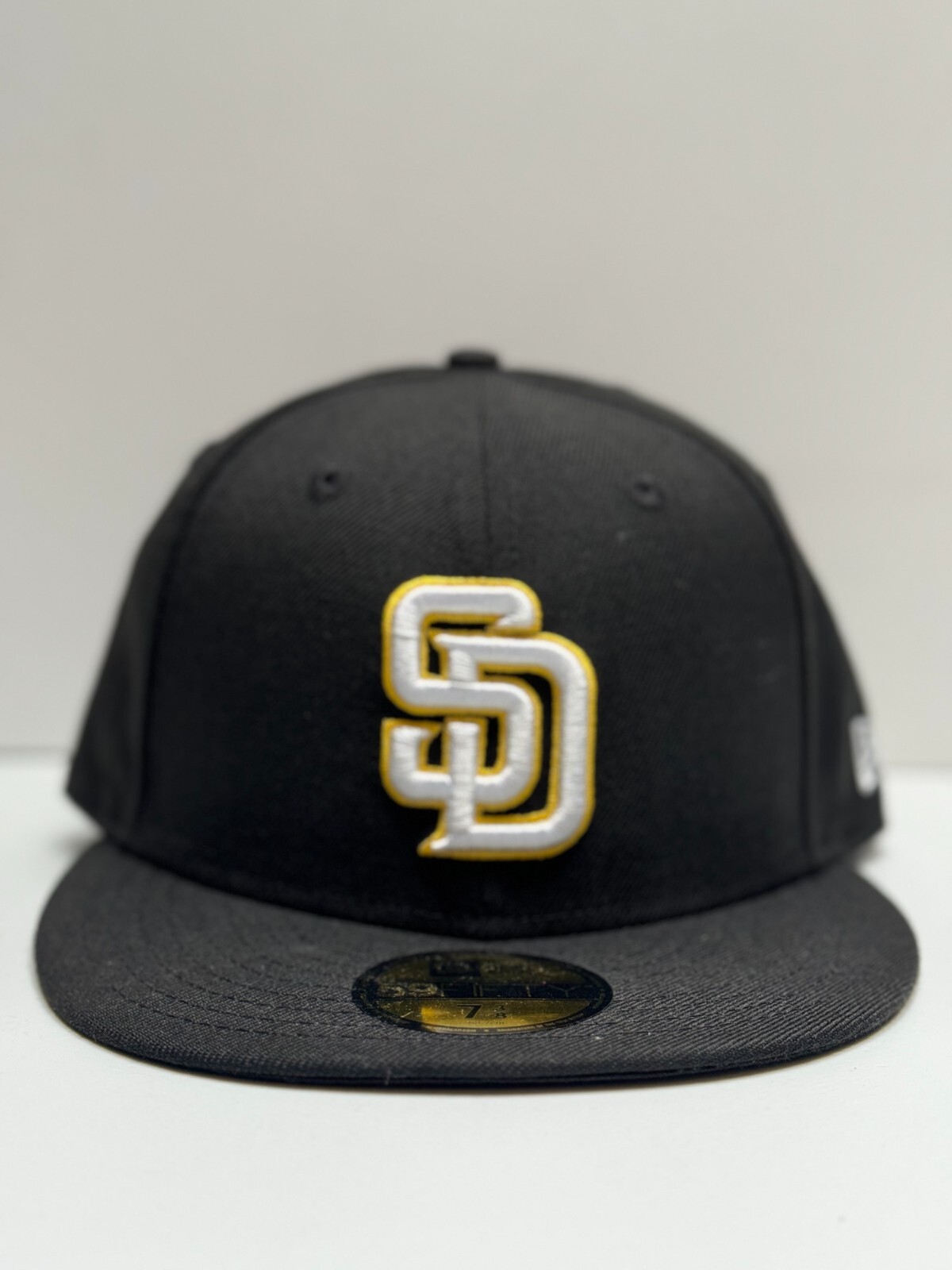 New Era SAN DIEGO PADRES Black team color yellow outline 59FIFTY FITTED ...