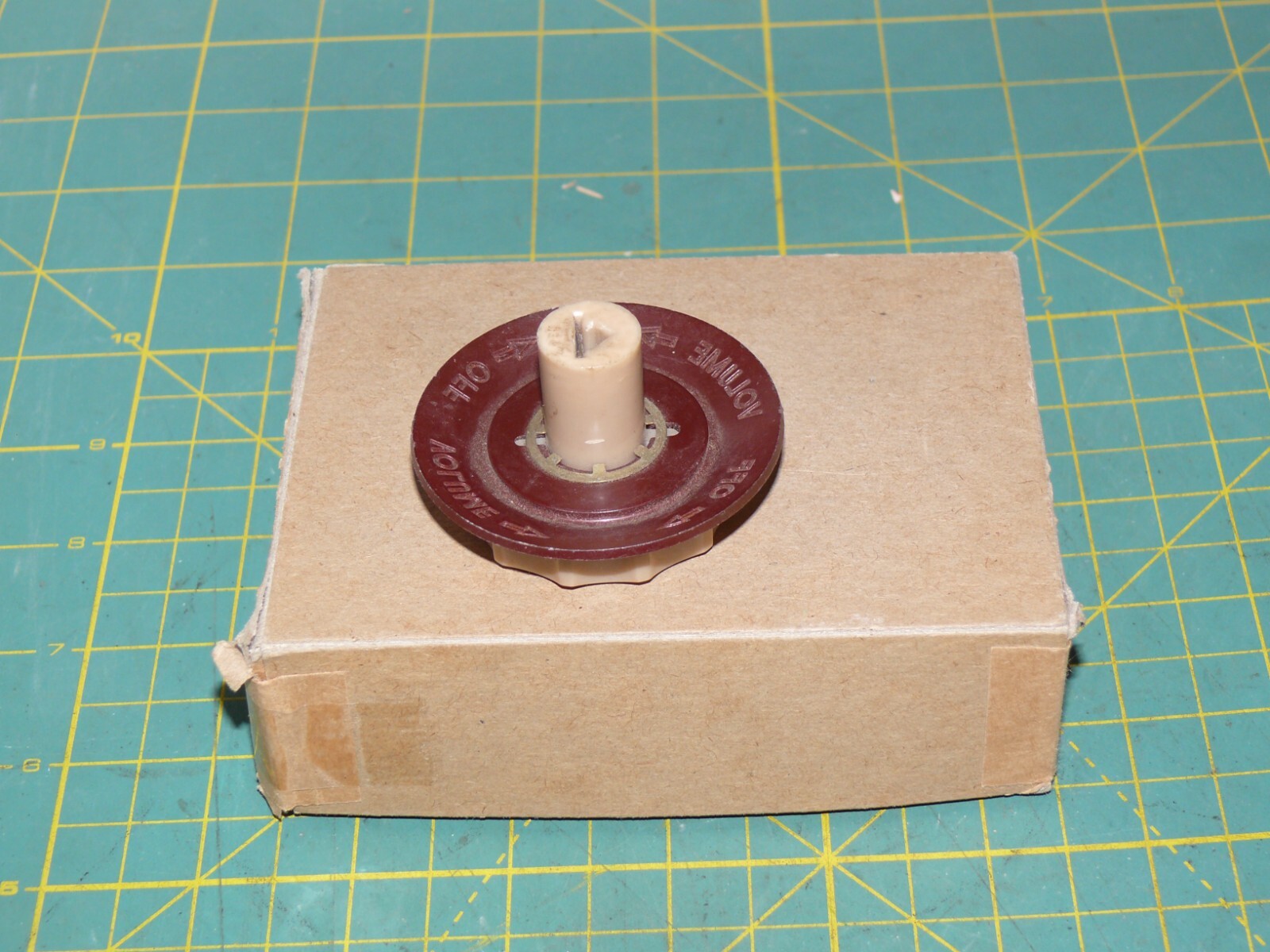 Vintage 1950's Brown & Tan Emerson On-Off Volume TV Knob | eBay