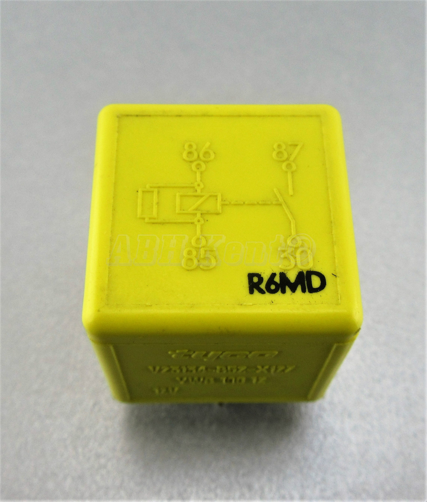 04-Land Rover Range Multi-Use 4-Pin Yellow Relay YWB10012 Tyco V23134 ...