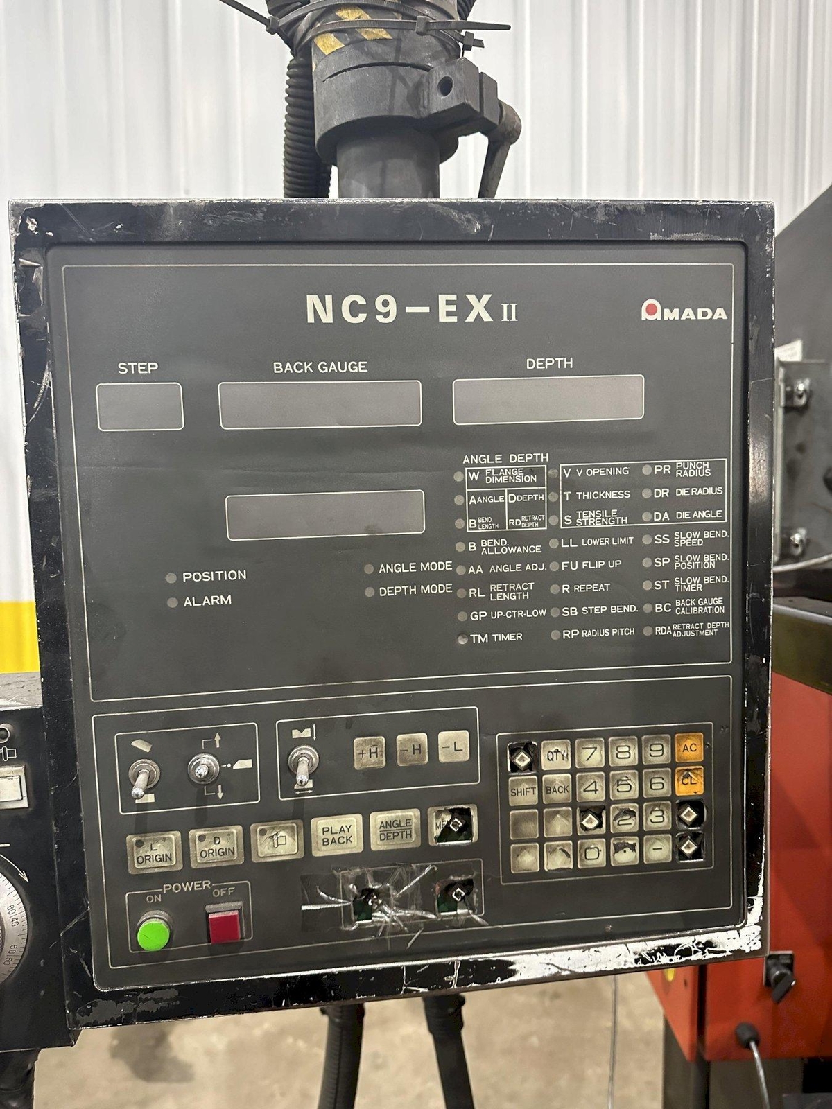 100 TON x 10' AMADA MODEL #RG-100 HYDRAULIC PRESS BRAKE NC9-EXII ...