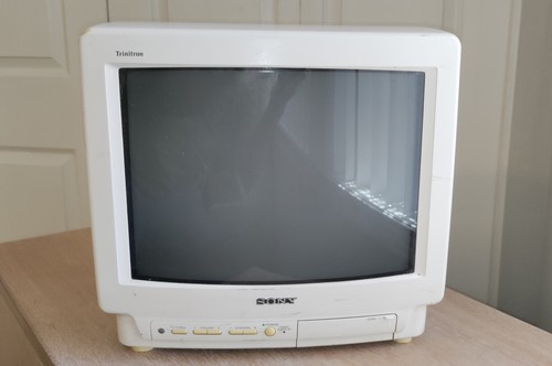 Vintage White Sony Trinitron TV-- KV-13TR29 -Retro Gaming CRT Color TV ...