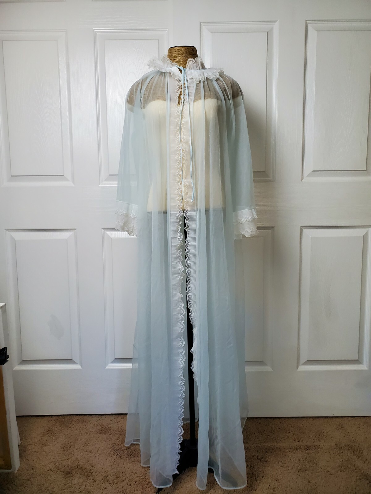 Vintage Miss Elaine Floor Length Robe Blue And White … - Gem