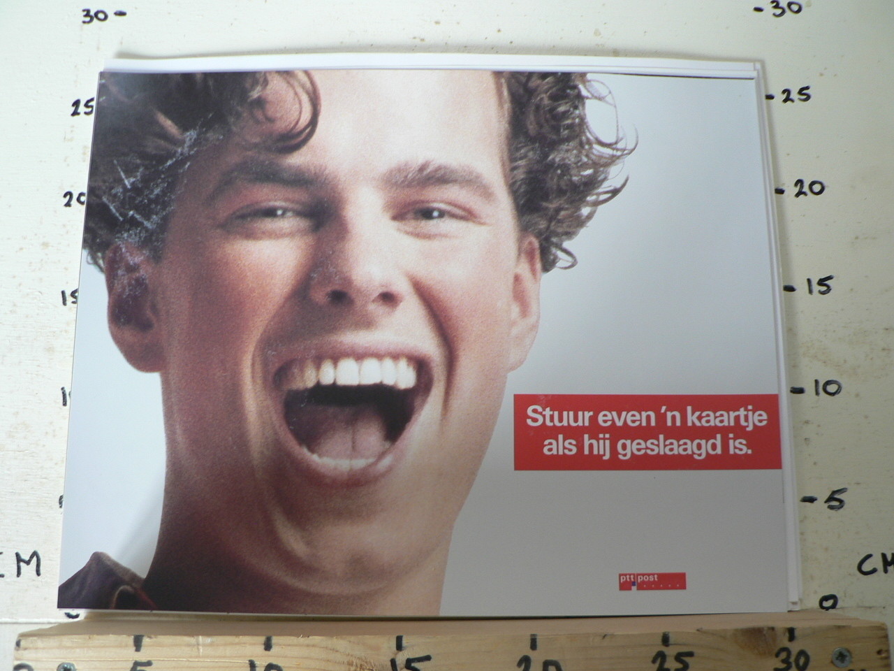 STICKER,DECAL LARGE STICKER PTT POST STUUR EVEN 'N KAARTJE ALS HIJ ...