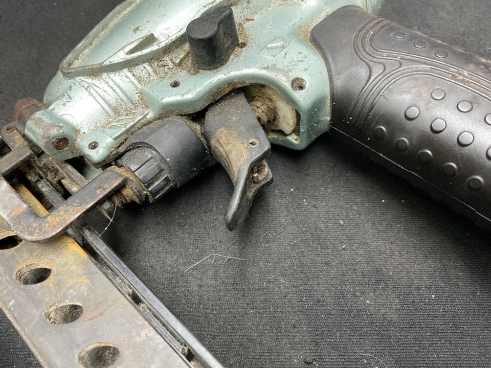 Hitachi N3804AB3 Air Pneumatic Stapler Staple Gun 18 Gauge 1/2 to 1-1/2 ...