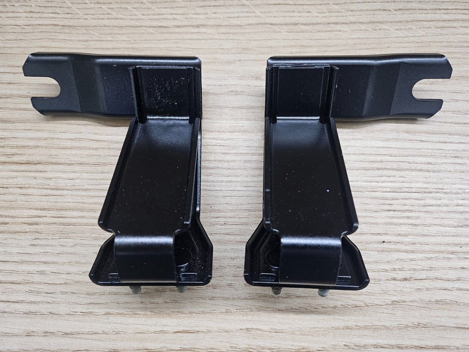 FORD GRANADA MK2 LEFT & RIGHT SPOT LIGHT BRACKETS GENUINE NEW FORD RARE ...