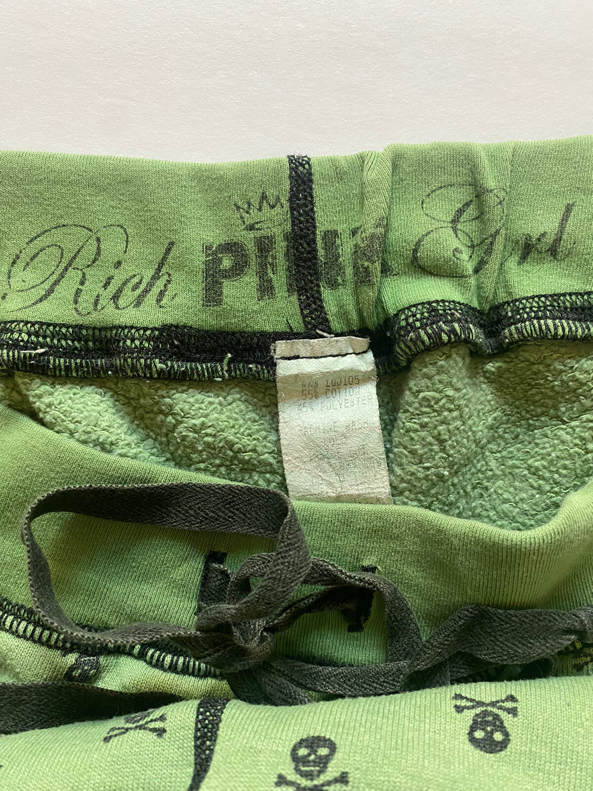 Rare HTF Victorias Secret ‘Rich Pink Girl’ Skull Rock… - Gem