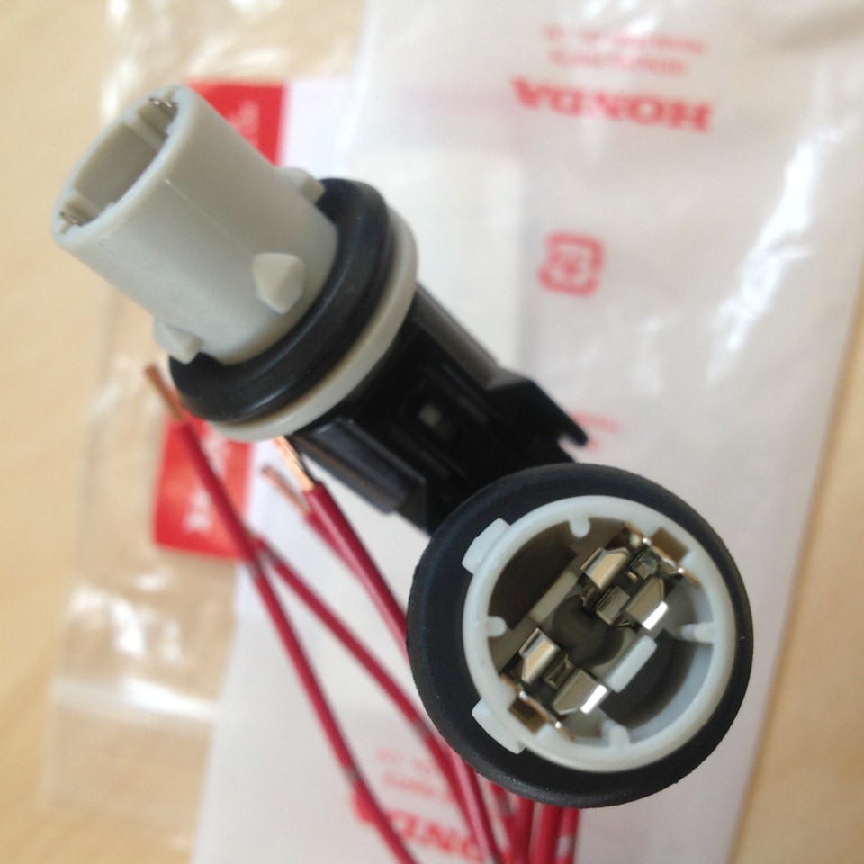 JDM city light socket + pigtail 06-11 Honda Civic FD2 FD1 Type R ...