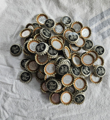 112 VINTAGE CARLINGS BLACK LABEL BEER CAPS - METAL, CORK AND FOIL ...