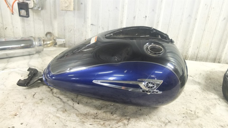 05 Yamaha XVS1100 XVS 1100 A V-Star Gas Fuel Petrol Tank | eBay