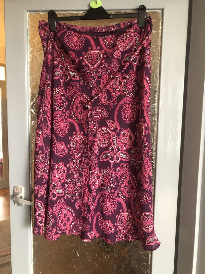 Pink Floral Skirt 16 In Bon Marche Elastic Waist | eBay UK