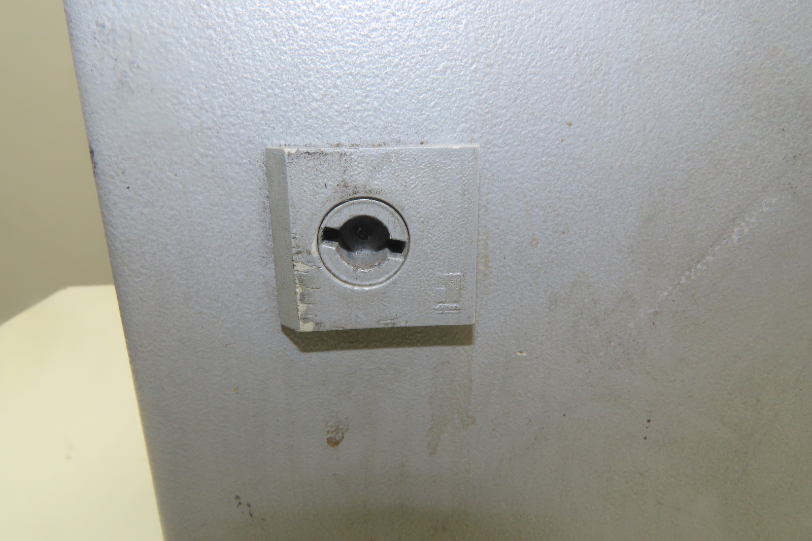 Rittal AE1039 Steel Electrical Enclosure with Backplate 380x600x200mm ...