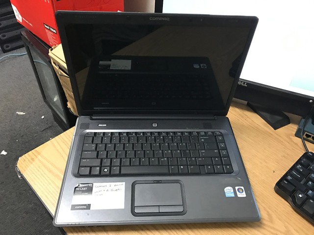 Compaq Presario C700 Intel Pentium Dual Core 1.46ghz 1gb RAM 15" Laptop ...