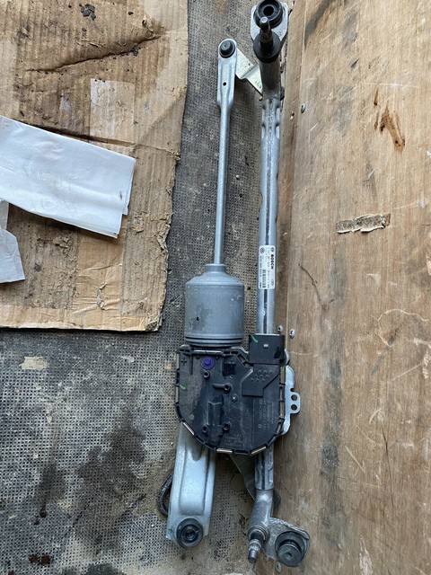 Dacia 288006475R Sandero II 2018 Front Wiper Motor With Linkage for ...