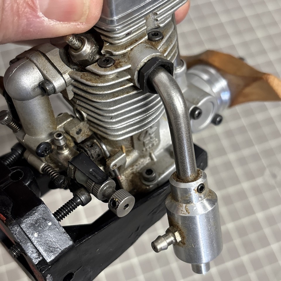 Vintage Model Airplane Engine, OS Surpass 26 Model Airplane Engine ...