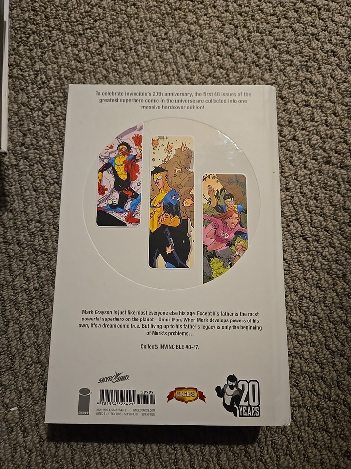 Invincible Compendium One HC Robert Kirkman DCBS Variant *RARE* *OOP ...