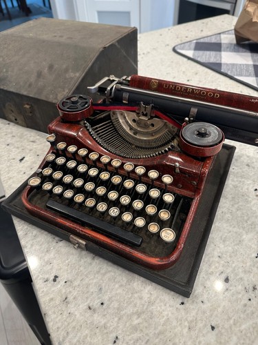 Working Underwood Standard Four Bank Keyboard Green Wood Grain Finish ...