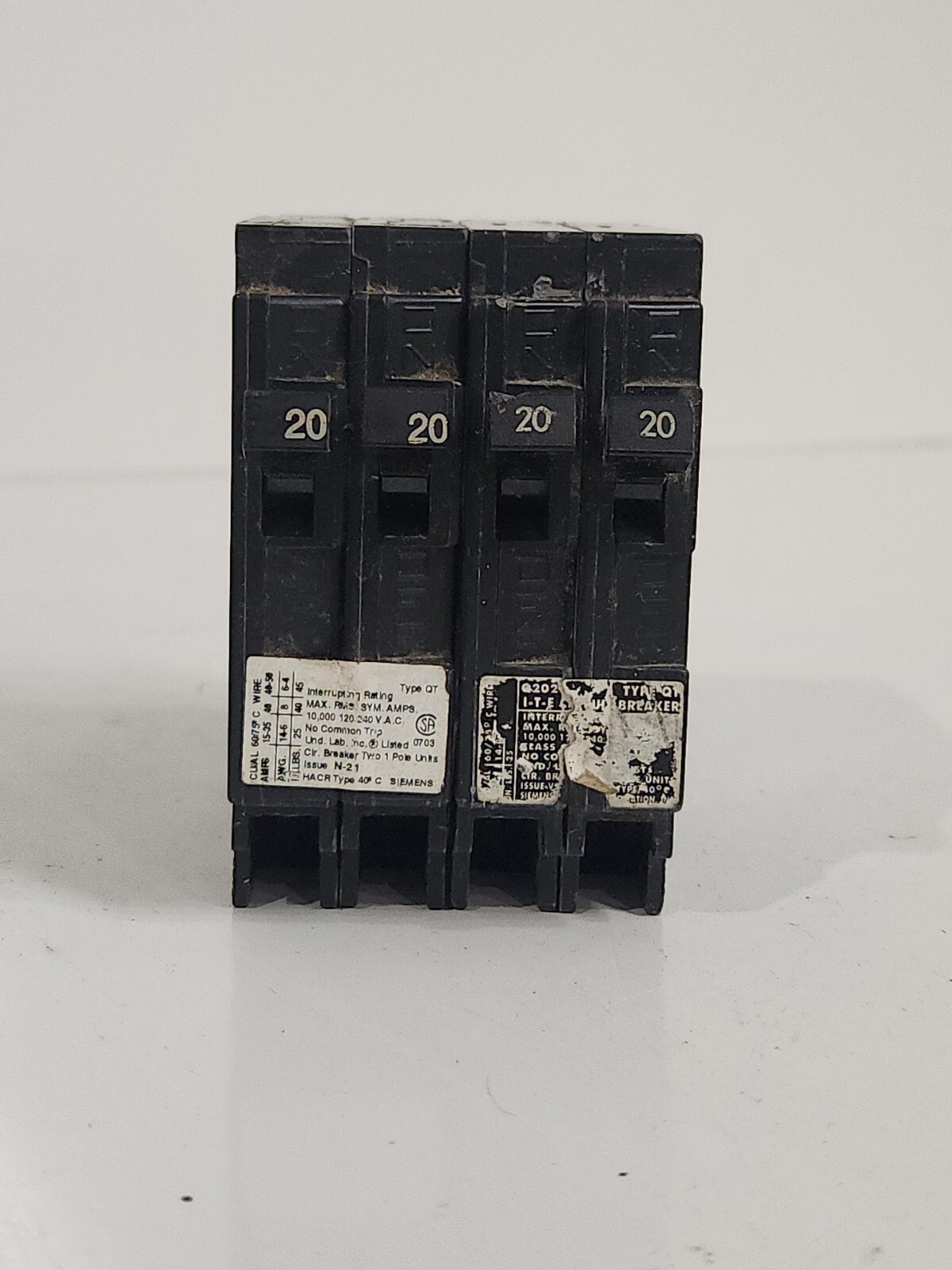 Lot of 2 *TESTED* Siemens Q2020NC QT 20-amp/20-amp 1-Pole Tandem ...