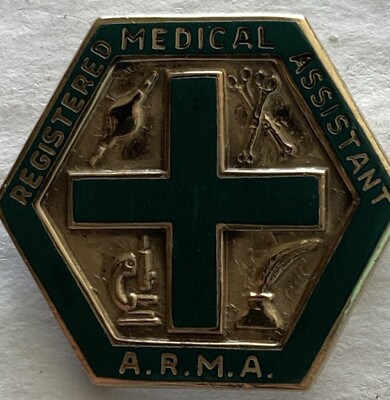 VINTAGE Green Cross REGISTERED Medical ASSISTANT pin A.R.M.A. in case ...
