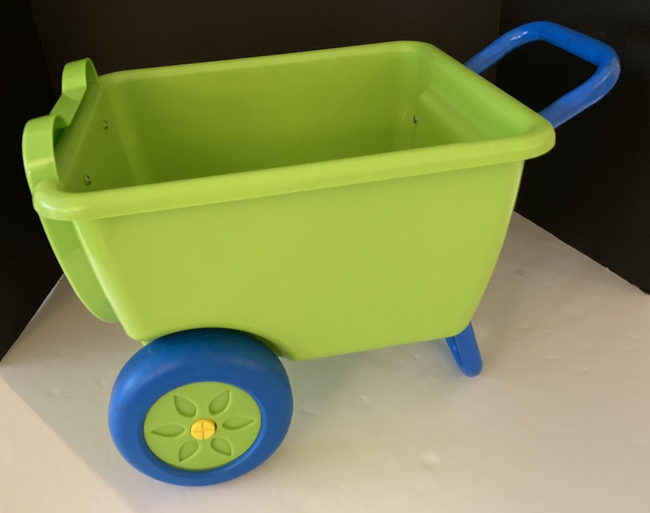 Miss Spider's Sunny Patch Toddler Kid's Green Garden Cart Big Bug ...