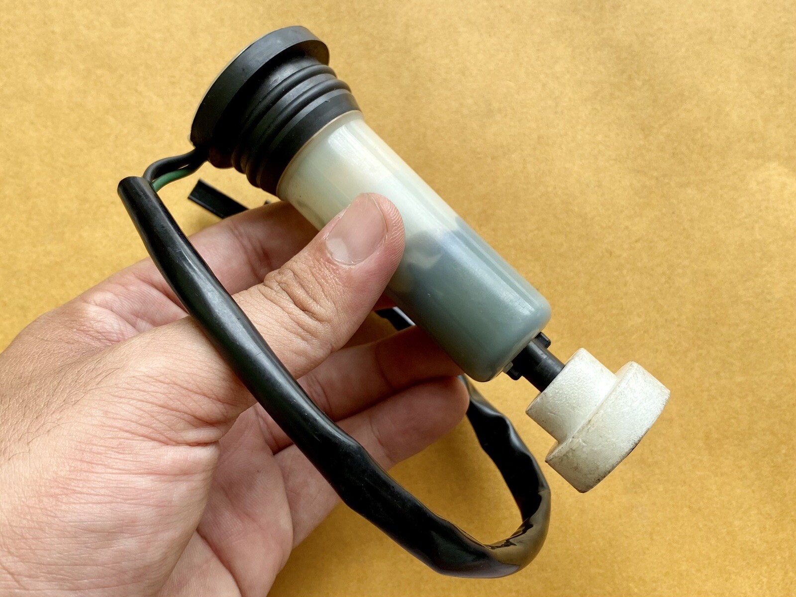 NOS HONDA MTX125 MTX125RW MTX200 MTX200RW OIL LEVEL SWITCH PN 35410-KE1 ...