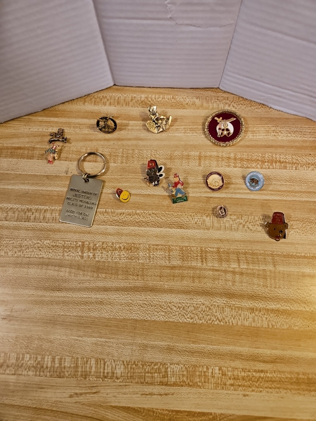 VINTAGE MASONIC ROYAL ORDER OF JESTERS SHRINERS PINS, CUFFS, KEYCHAIN ...
