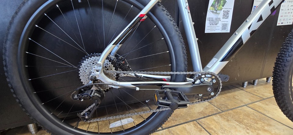 KHS Zaca 29er Silver Black MTB Large | eBay