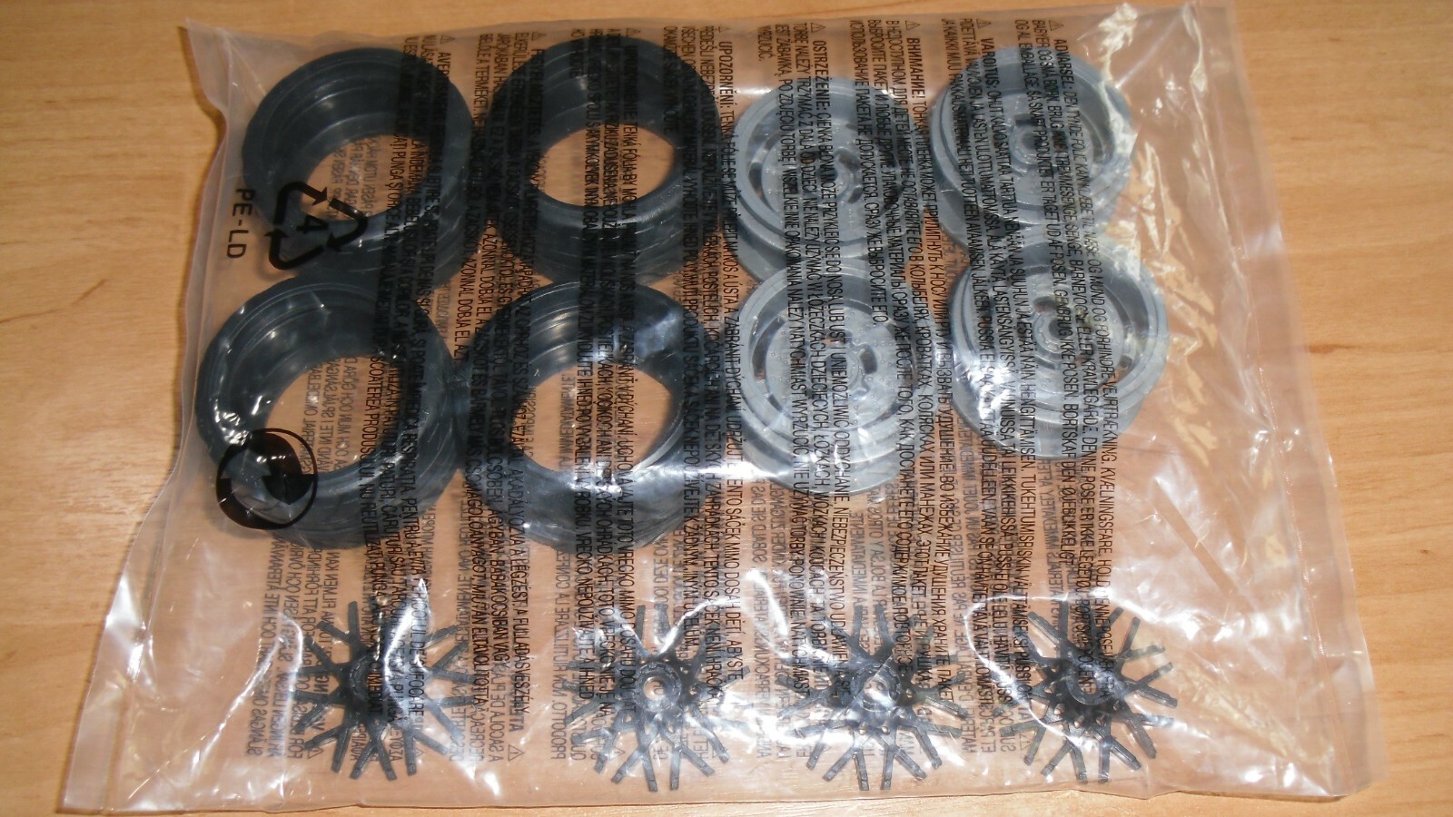 Meccano Four Plastic Wheel Grey Black Spoke and Rubber Tyre D424 C972 ...