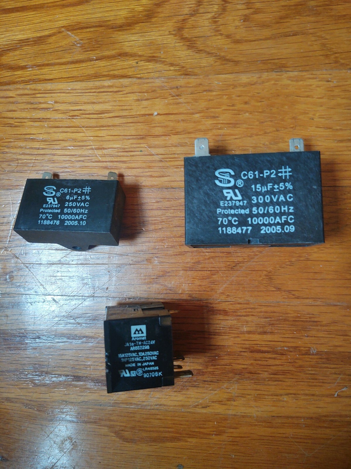 3 Capacitors C61-P2 x 2 & JA1a-TN-AC24v | eBay