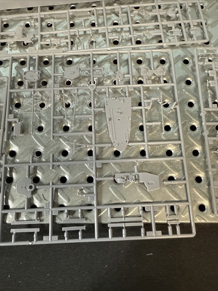 Hasegawa 1/350 IJN Destroyer Type KOH Yukikaze Operation Ten-Go 1945 ...