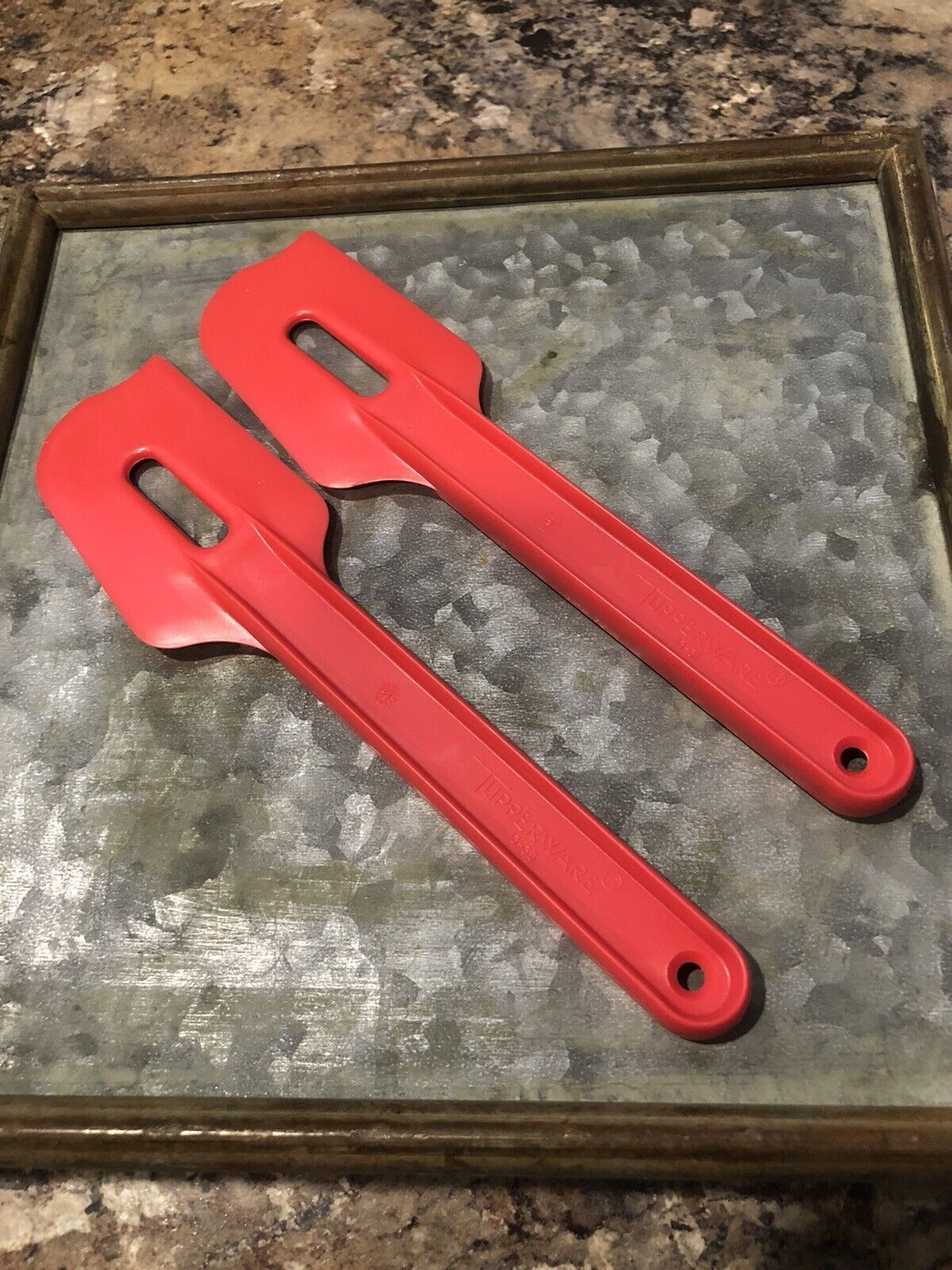 Tupperware Paddle Scraper Spatula Spreader - Set Of 2 - Orange/Red ...