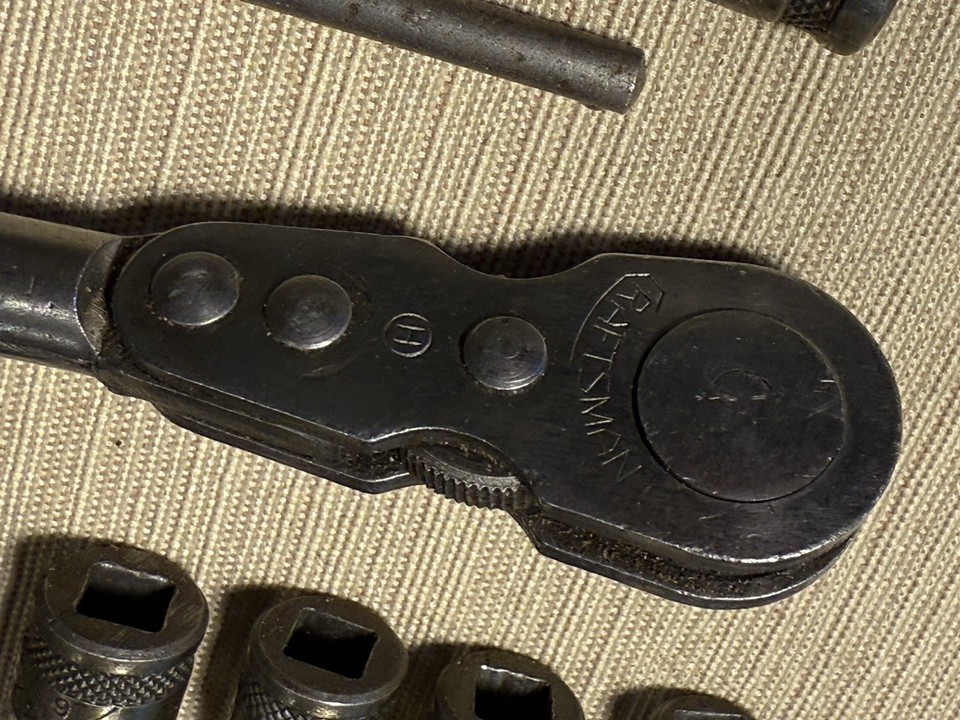 Vintage CRAFTSMAN Series 1/4" Socket Set in Box w/ Damaged Ratchet ...